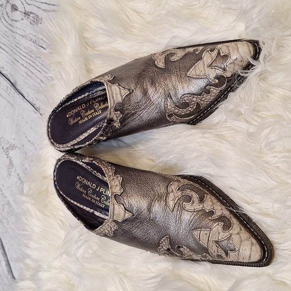 Donald J. Pliner | Shoes | Donald J Pilner Sz 8 | Poshmark
